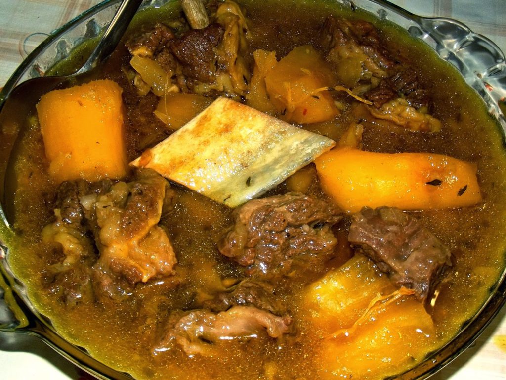 Receita de Vaca atolada: Sugestão para os dias mais frios!